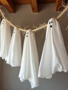22 Cute DIY Ghost Garlands for Playful Halloween Vibes